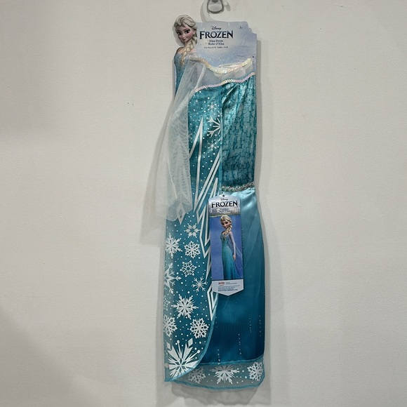 Disney | Costumes | Disney Frozen Princess Elsa Dress Attached Cape ...